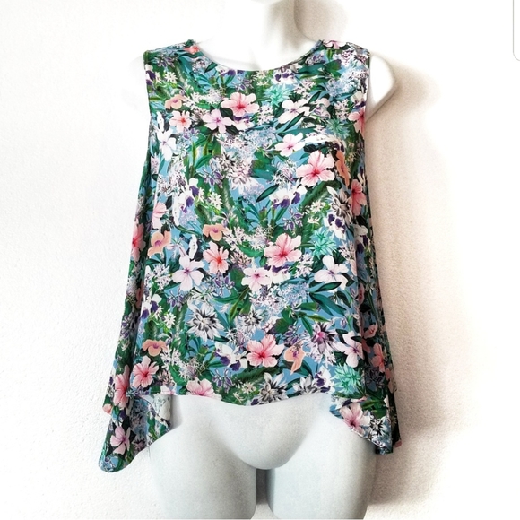 Zara | Tops | Zara Woman Floral Sleeveless Swing Blouse Top Shell ...
